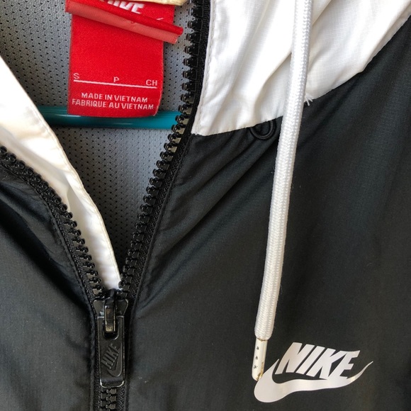 Nike | Jackets & Coats | Black And White Nike Jacket | Poshmark